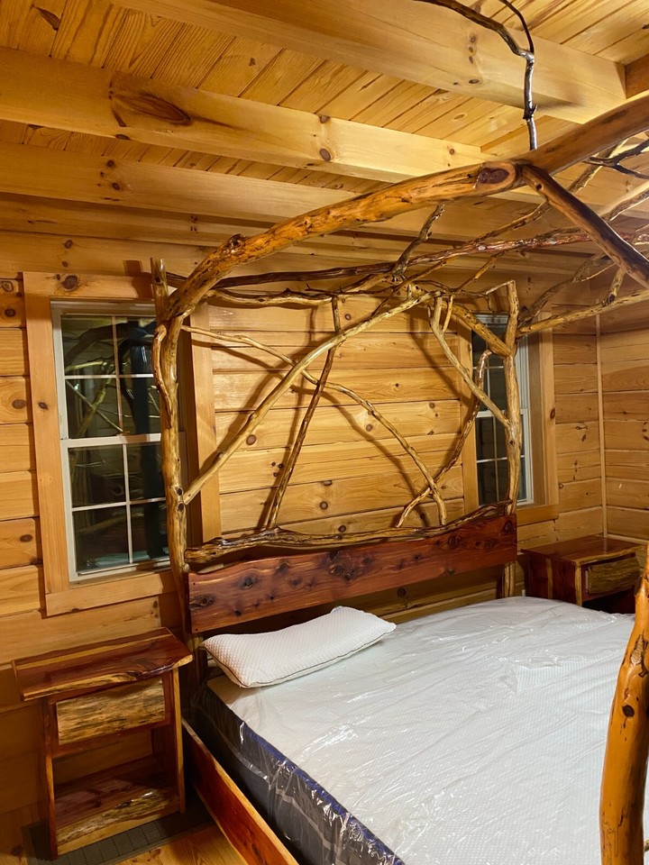 Rustic Cedar Log Canopy Bed –Full Size Frame with 2" Thick Headboard ...