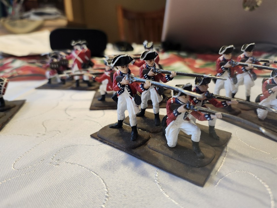 Painted British Rev War Toy Soldiers As Regiment (blue Facings) 1/32 ...