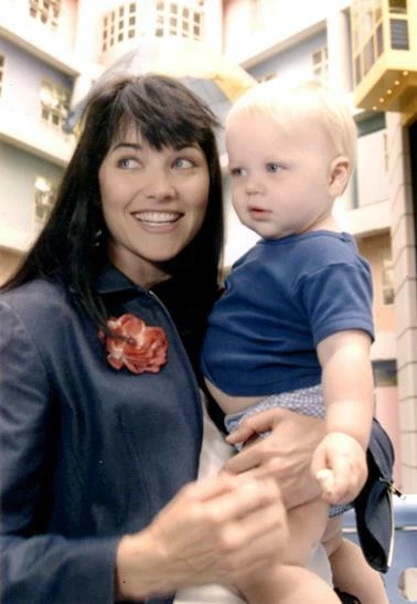 Lucy Lawless Kids