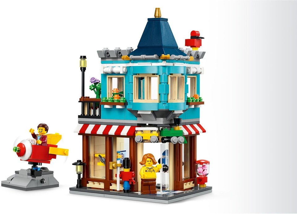 Lego Creator 3 in 1 Townhouse Toy Store 31105 New Sealed Retired ...