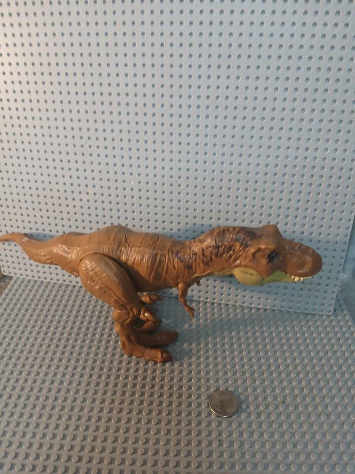 Jurassic Park T Rex Dinosaur Figure Toy That Roars - Batteries Included ...