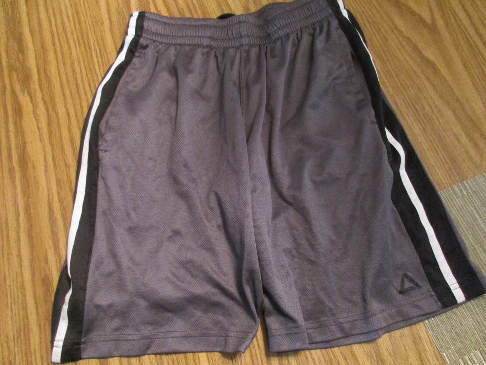 Tec-One men's size medium, charcoal gray fine mesh shorts | eBay