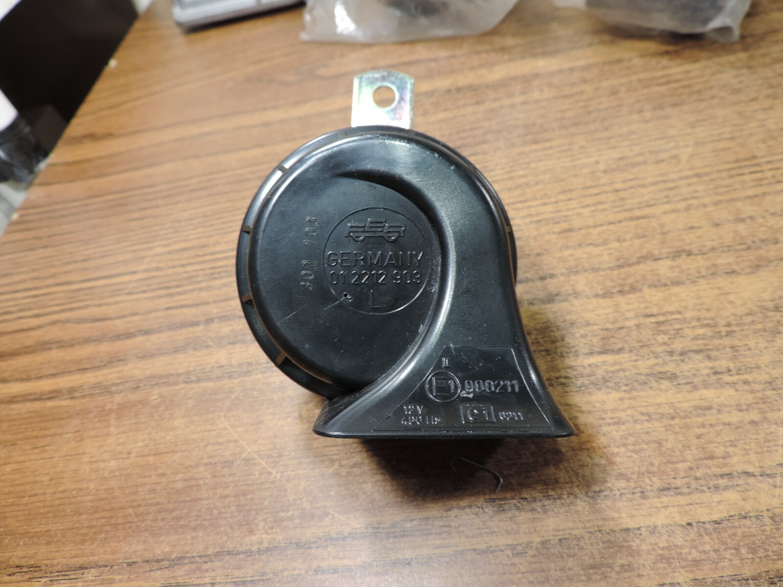 Porsche Boxster 986 911 996 FER Horns 012222903 012212903 for sale ...