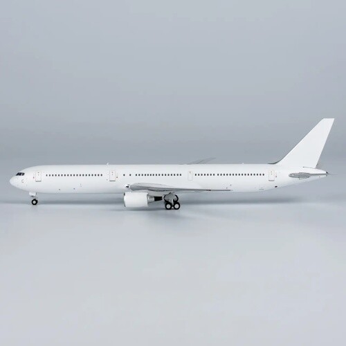 NG Model Boeing 767-400ER Blank 1:400 Modellflugzeug | eBay