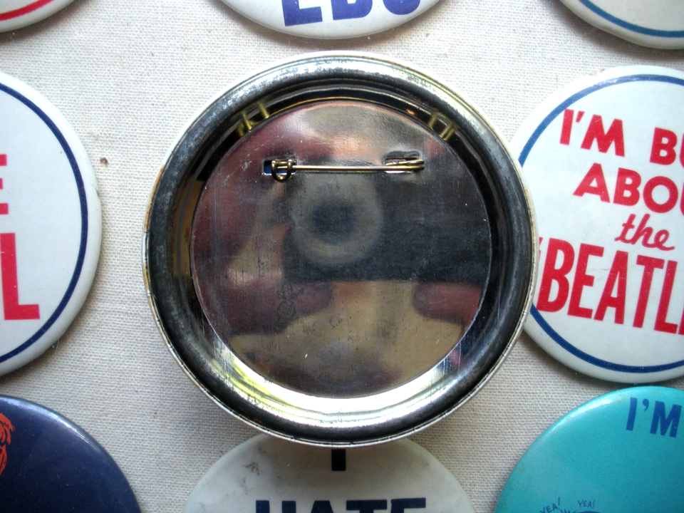 Beatles*1964 0riginal Pin/Button3.5 "I Love Ringo"*RED Print*Excellent ...