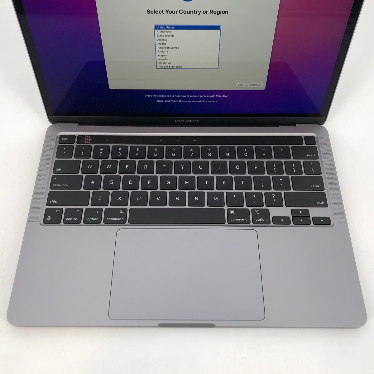 Apple MacBook Pro 13 2022 M2 8-Core CPU 10-Core GPU 16GB Apple MacBook Pro 13 2022 M2 8-Core CPU 10-Core GPU 16GB