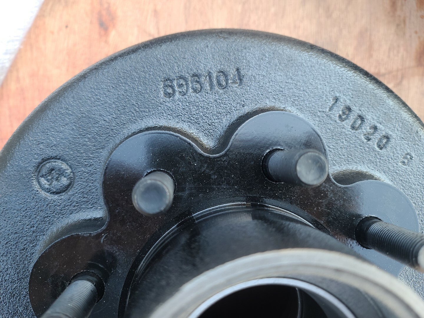 Lippert LCI Kaufman Mini 5 STRAIGHT Spindle Trailer Axle Brake Hub Drum ...