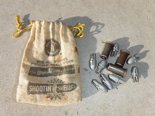 TOY MATTEL CAP GUN SHOOTING SHELL BAG PLASTIC SHELLS MEMORABILIA GUN ...