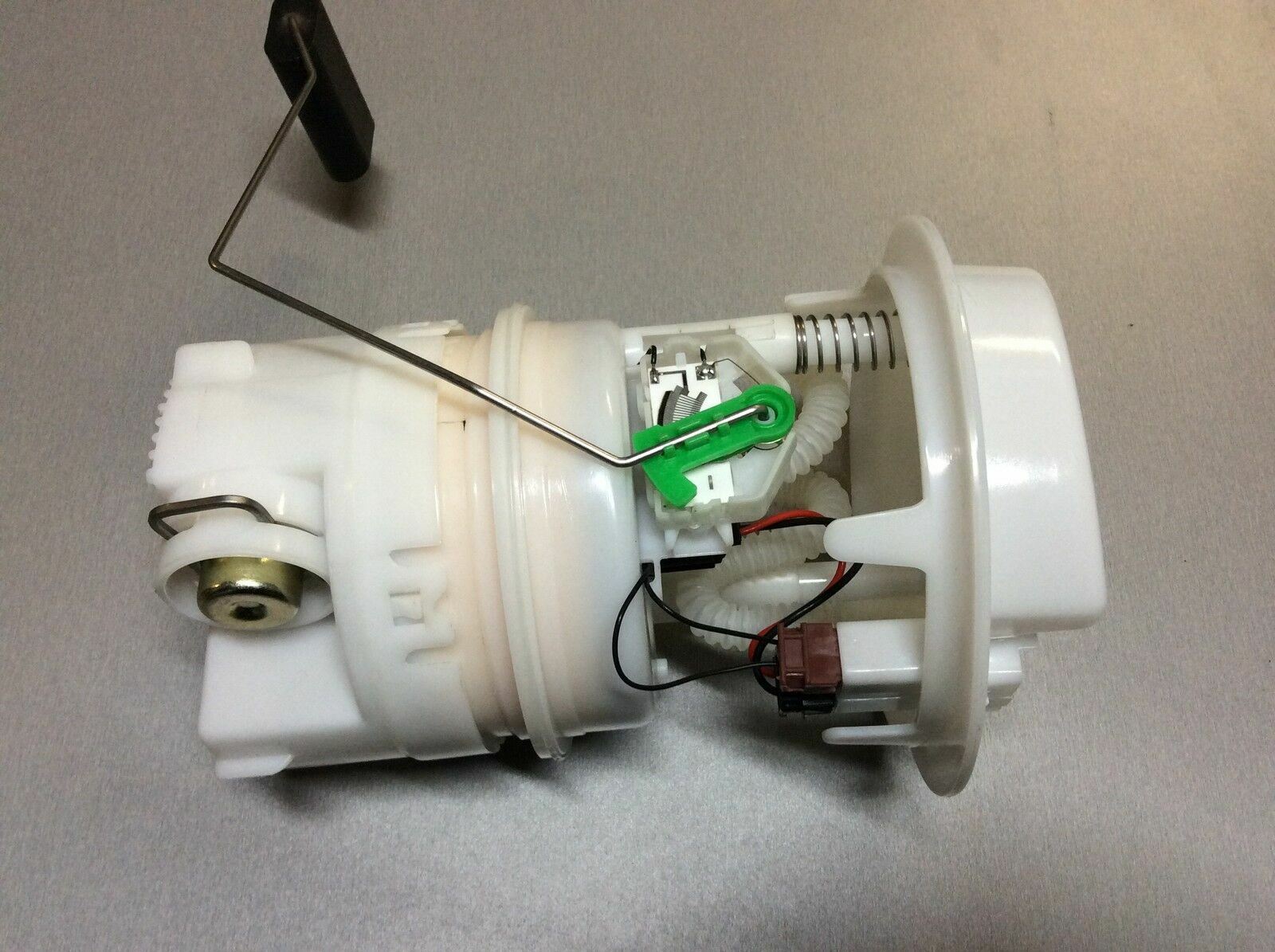 GENUINE QUALYTY FUEL PUMP ASSEMBLY 10/04 on Citroen C5 2.0L RFJ | eBay