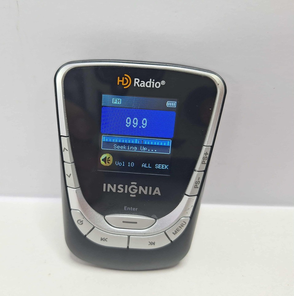 Insignia NS-HD01 Portable HD Radio Player – Color Display ...