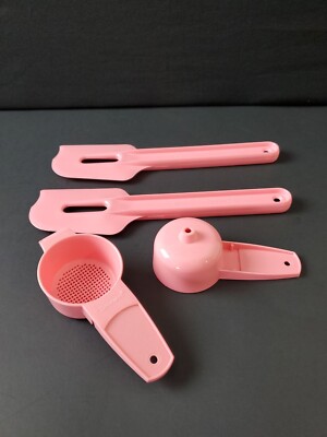 New Tupperware Paddle Scraper Spatula Gadget Set of 4 Pink New Gadgets ...