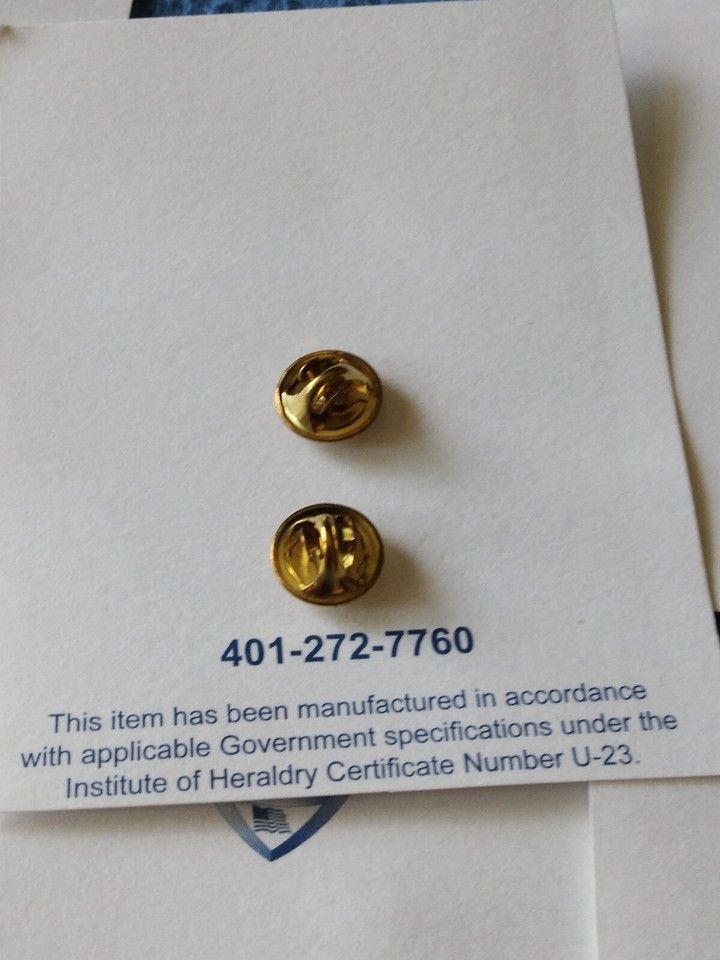10 PAIRS OF - U.S. Army Corps MILITARY POLICE Unit DI DUI Crest PINS ...
