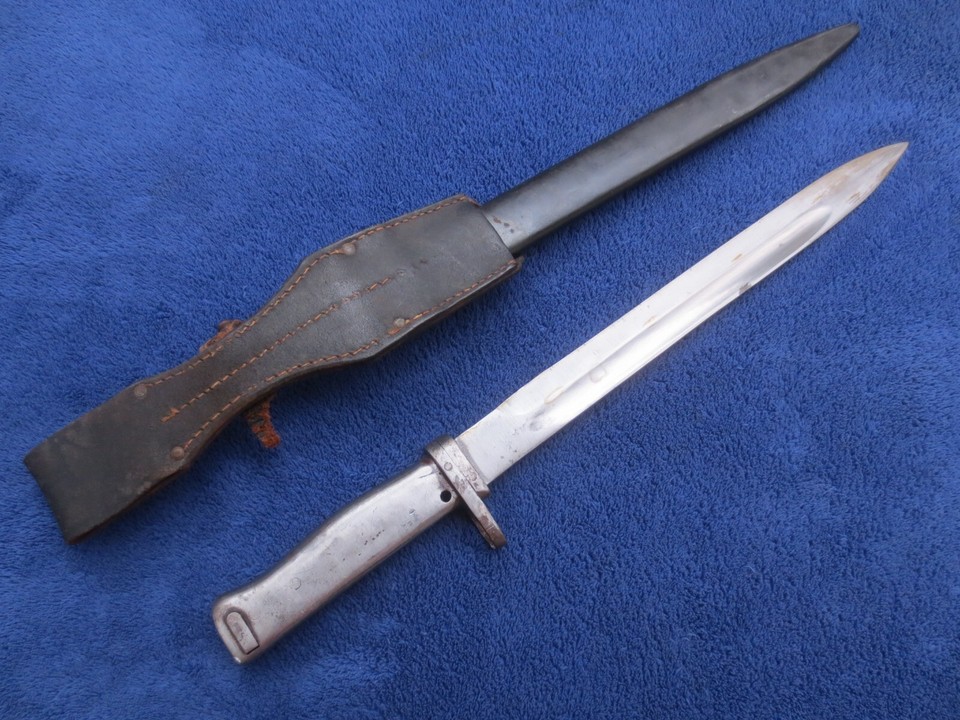 ORIGINAL GERMAN WW1 M1916 ERZATS BAYONET AND SCABBARD WITH LEATHER FROG ...