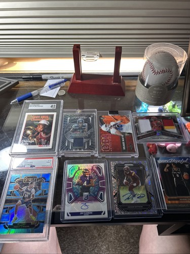 STEAL OF A LOT. Lot Of 8 Sports Cards, Comps At Around 200. Numbered ...