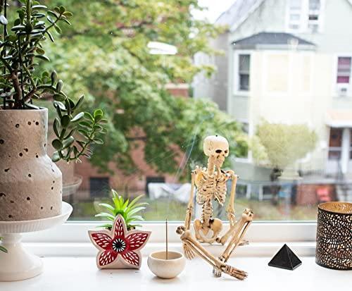 Silver Buffalo Stranger Things Demogorgon 3-Inch Ceramic Mini Planter ...