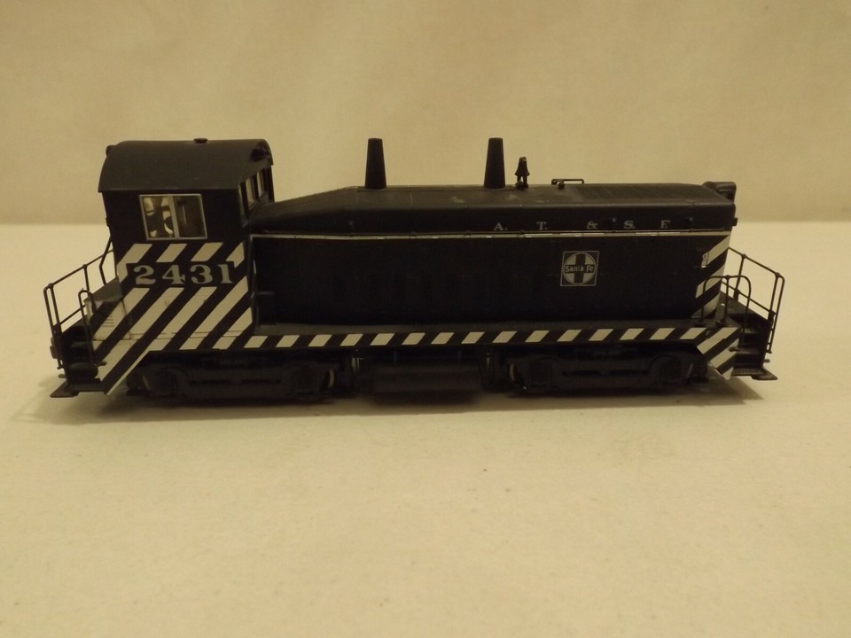 HO Proto 2000 Santa Fe SW9/1200 diesel engine in original box | eBay