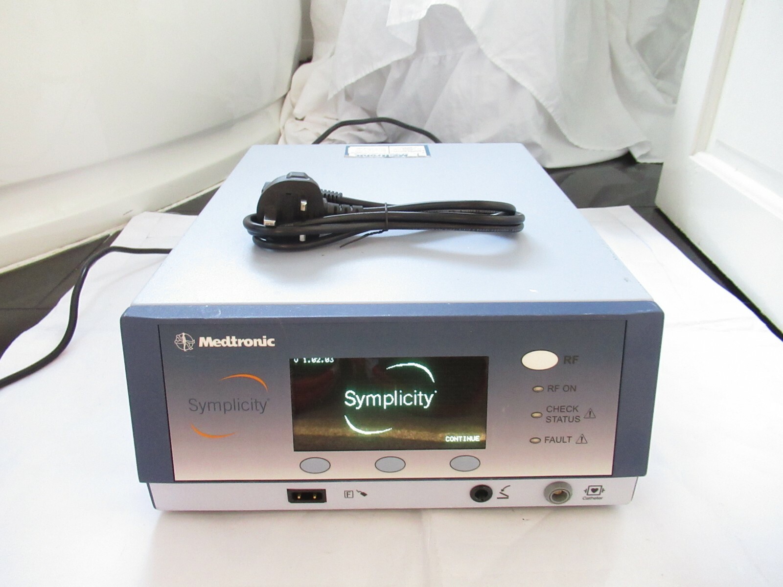 MEDTRONIC SYMPLICITY MODEL G2 RADIOFREQUENCY | Grelly UK