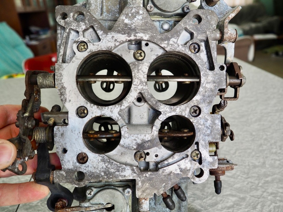 Holley 6210-3 650 CFM Double Pumper Spread Bore Carburetor #1P | 4 ...