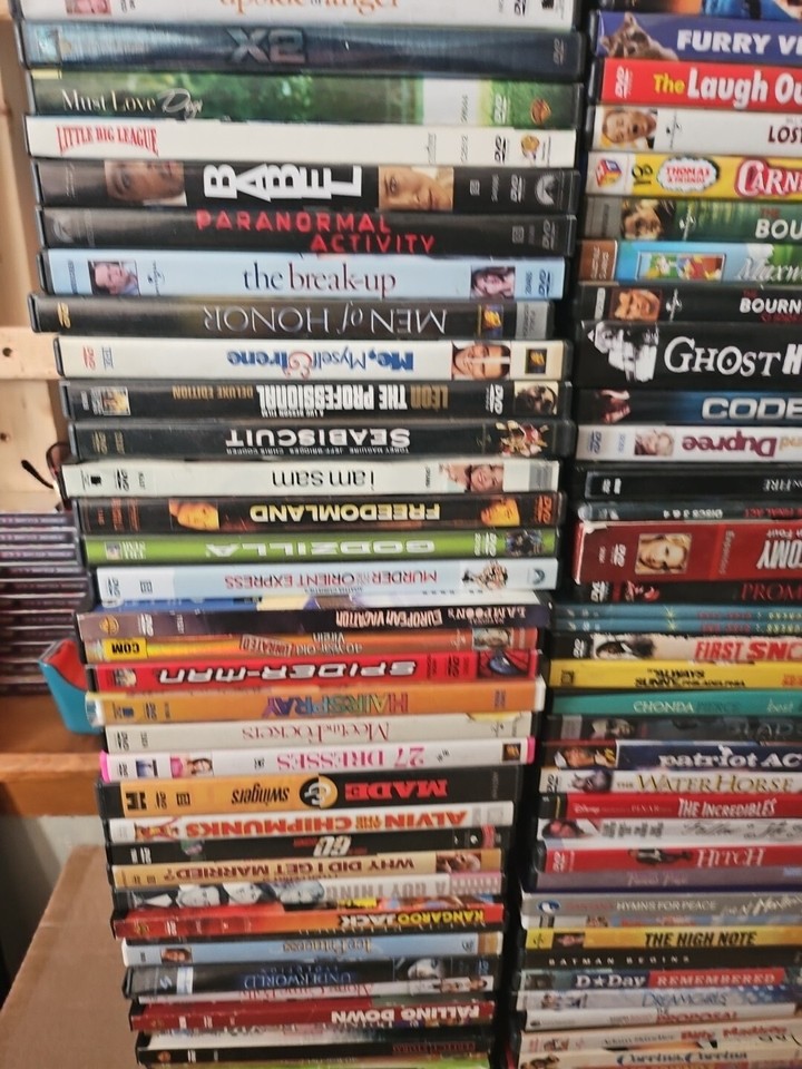 Lot of 125 vintage Estate Sale DVD collection Classic dvds! MOVIES Trl8 ...