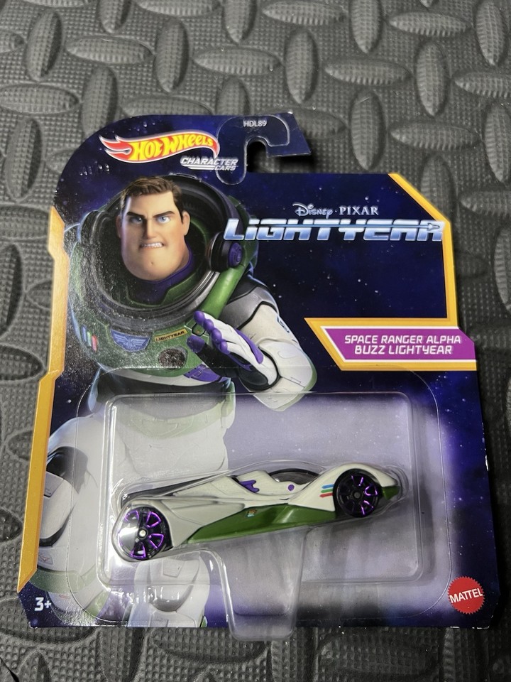 Hot Wheels Disney Pixar Lightyear Space Ranger Alpha Buzz Lightyear Car ...