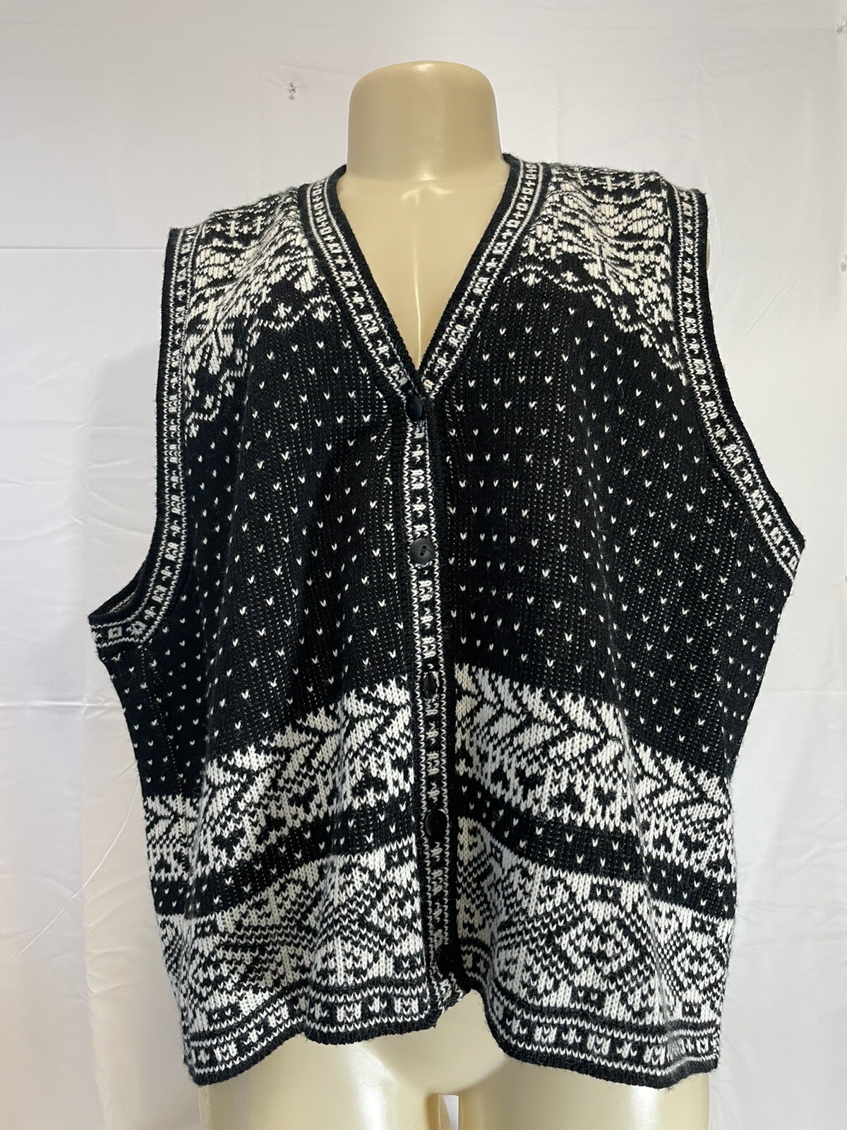 JK America Women Acrylic Sweater Vest Button Down SIZE 18 20 Black ...