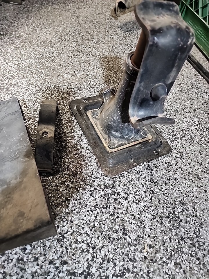 1973-1987 Chevy Truck Bottle Screw Jack Working OEM Squarebody 2wd | OEM