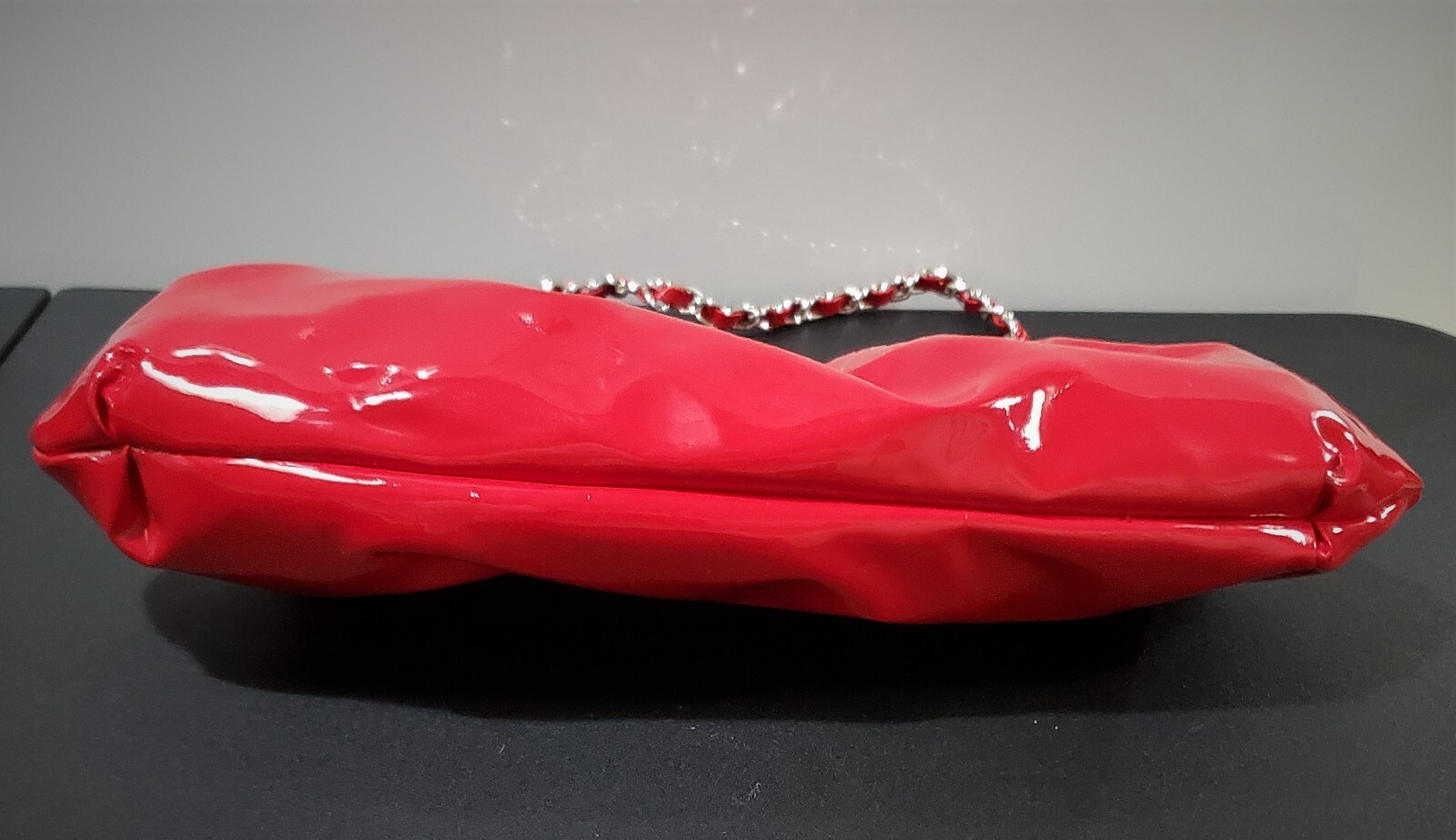 [New] No Boundaries Shiny Red Vinyl Retro Snap Purse Handbag Chain ...