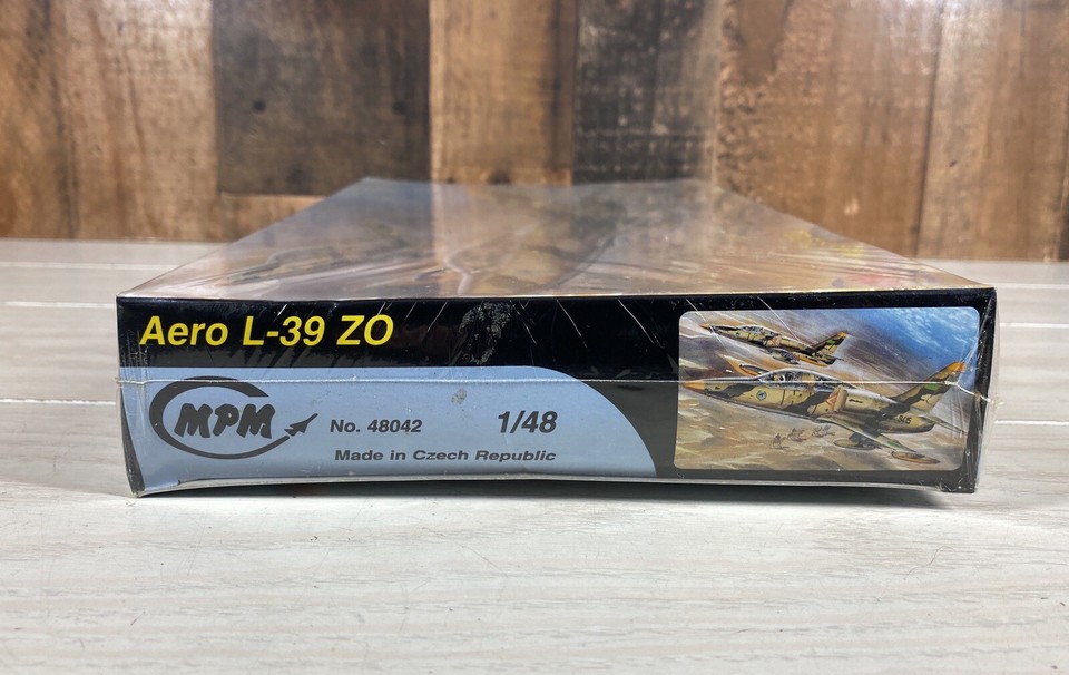 Aero L-39 ZO Jet Model Kit MPM 48042 1/48 - New Sealed | eBay