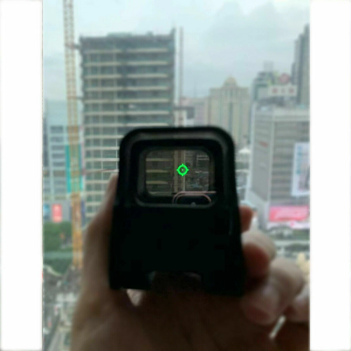 Holographic Sight View