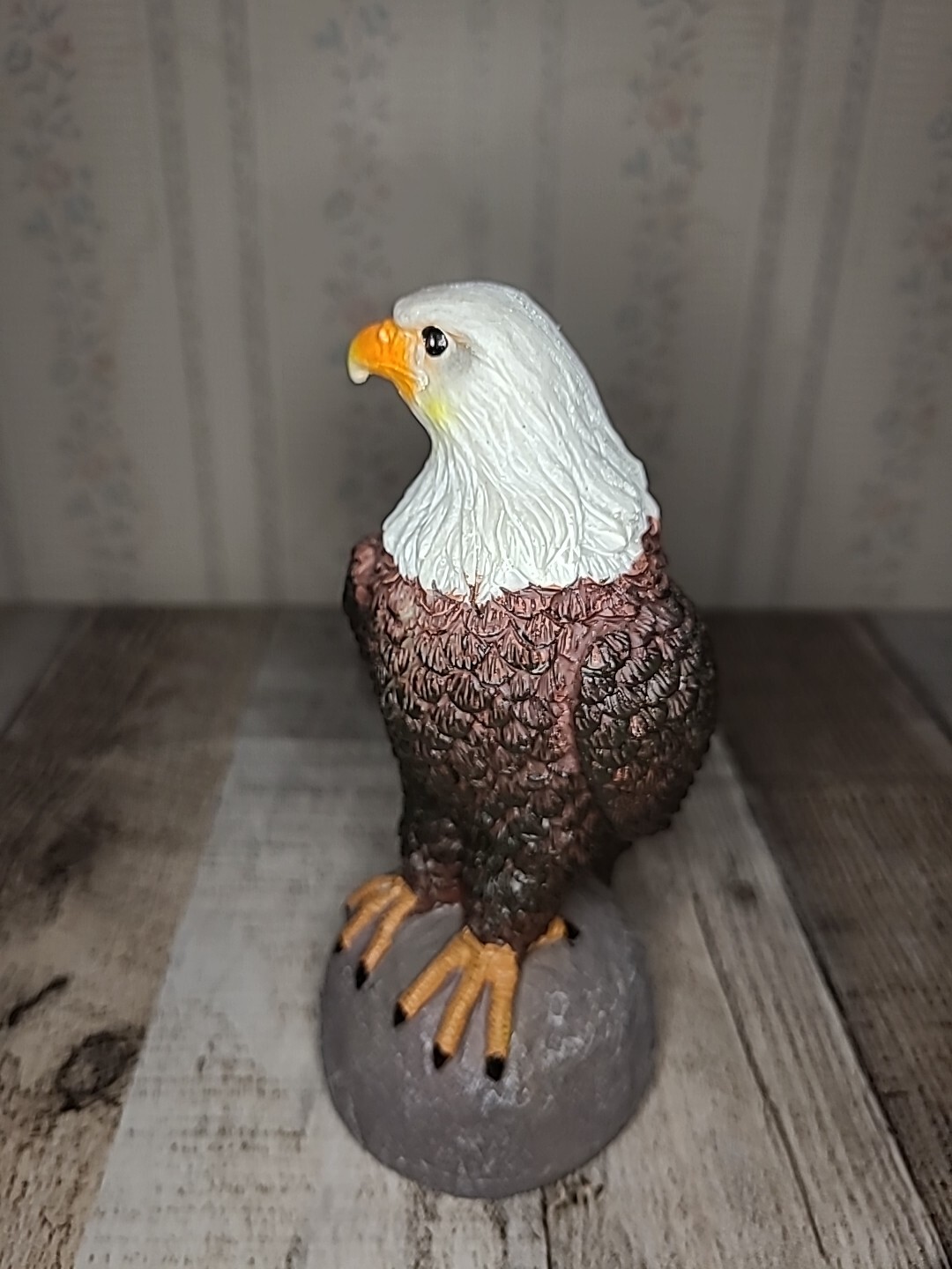 Woodland Creek Solar Eagle New Open Box. Solar Panel Has On And Off ...