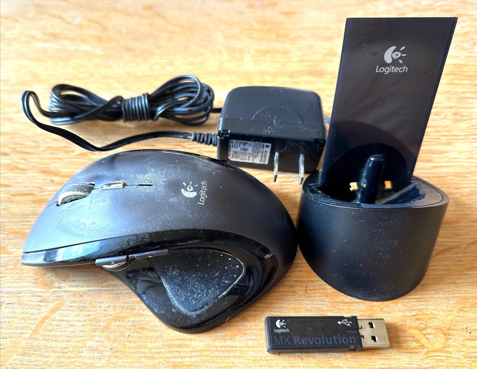 Logitech MX Revolution M-RBQ124 Black Wireless Laser Mouse. ** For ...