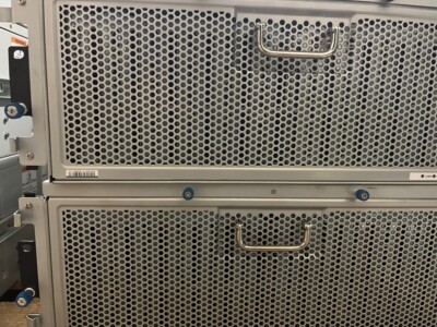Hitachi DW-F800-DB60C 4U 60 Bay with 60 drive trays 2x I/O mod 2x power ...