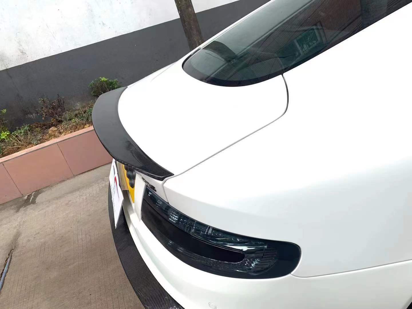 1PC Real Carbon Fiber Rear Trunk Spoiler Wing For Aston Martin DB9 DBS ...