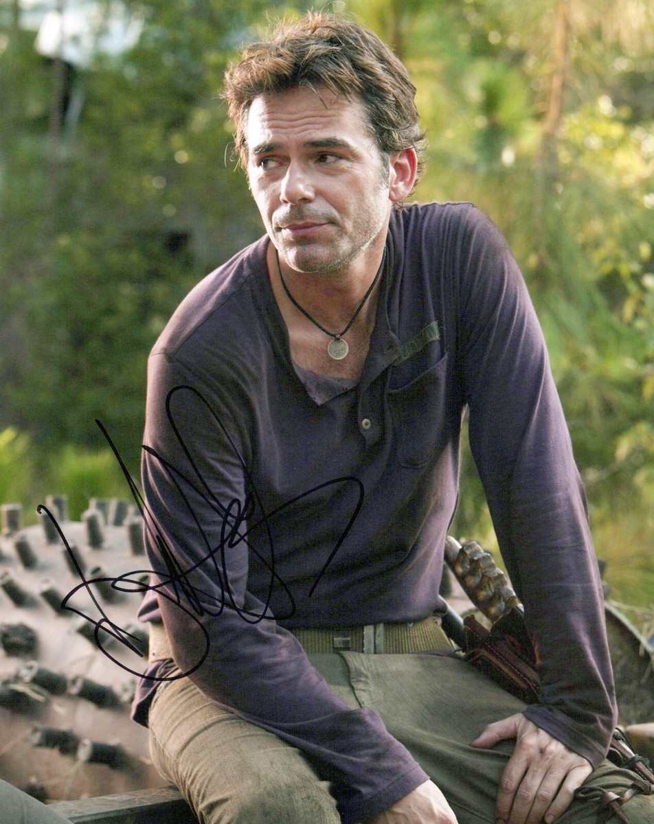 Billy Burke Revolution Revolution Billy Burke "Miles Matheson"
