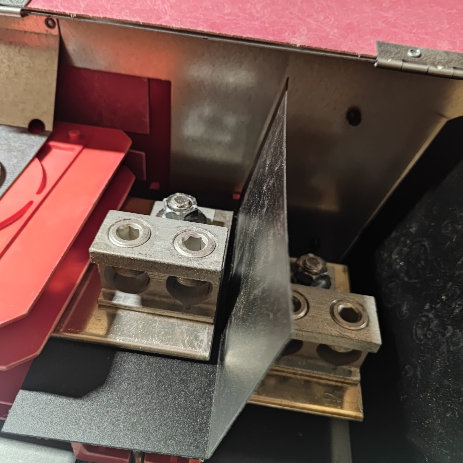 Square D HCP 600 Amp 3-Phase 3-Wire Panelboard Interior 600 VAC 250 VDC ...