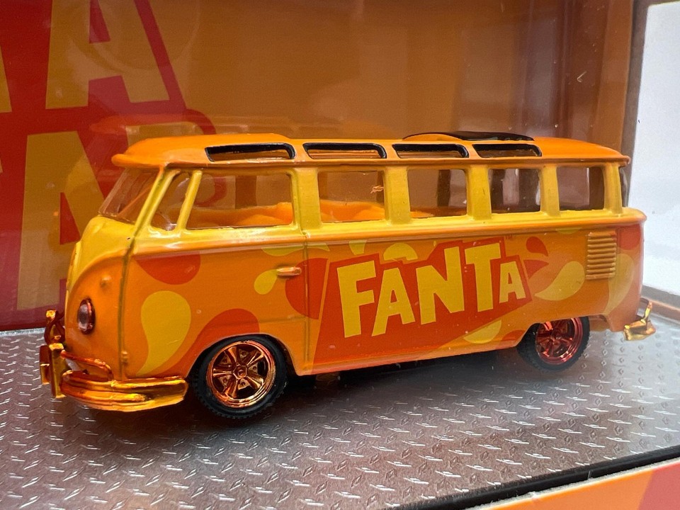 2025 M2 Machines Auto Haulers Coca Cola Fanta CHASE 1960 VW Double Cab ...