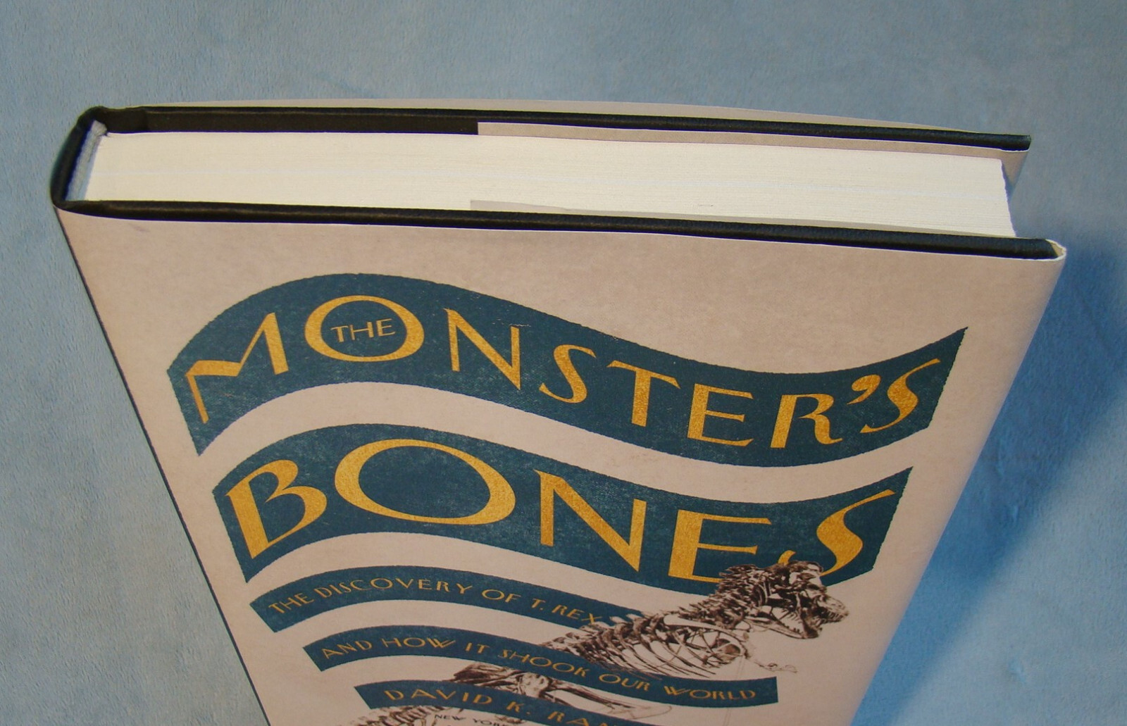 The Monster's Bones ~2022 HC~ Fossil Dinosaur Cretaceous Tyrannosaurus ...