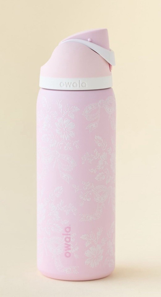 Owala FreeSip 32oz Ribbon Toile Urban Outfitters Exclusive Bottle LAST ...