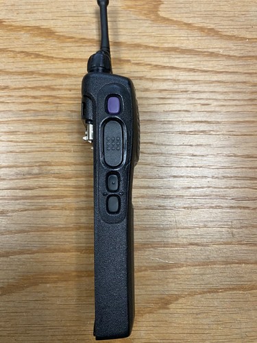 Motorola XTS 1500 Model 1.5 900 MHz Portable | eBay