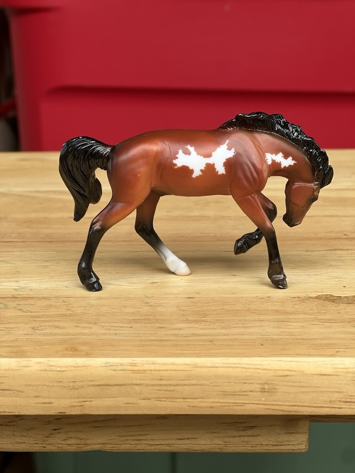Breyer Mini Horse Figure - Brown And White | eBay