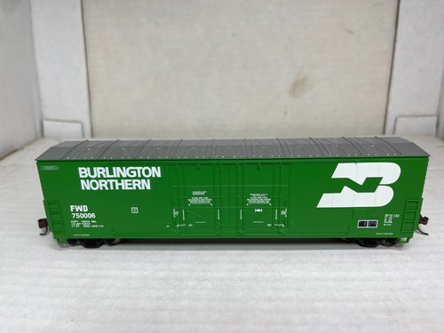 HO BURLINGTON NORTHERN/FORT WORTH & DENVER 50' DOUBLE DOOR BOXCAR ...