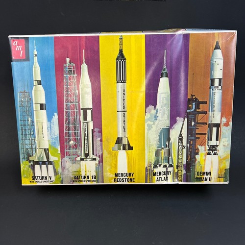 AMT 700L-06 Man in Space 5 NASA Rocket Set Saturn V Apollo 1:200 Model ...
