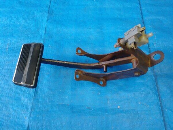 82-90 Oldsmobile Delta 88/98 Regency/Cutlass - OEM Power Brake Pedal ...