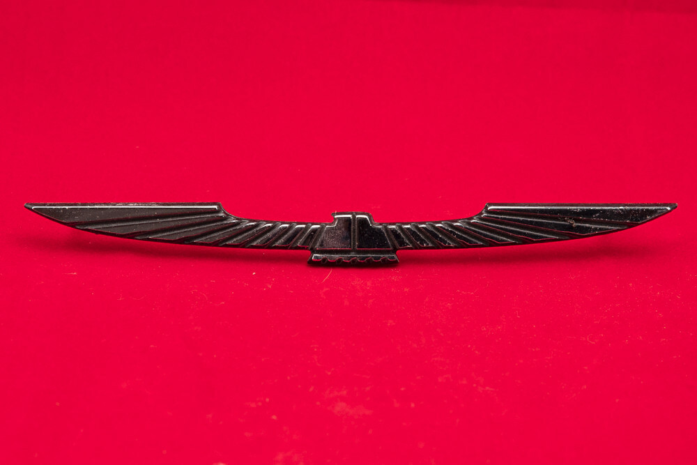 1985 1986 Ford Thunderbird T-Bird Grille Ornament Emblem Badge | eBay