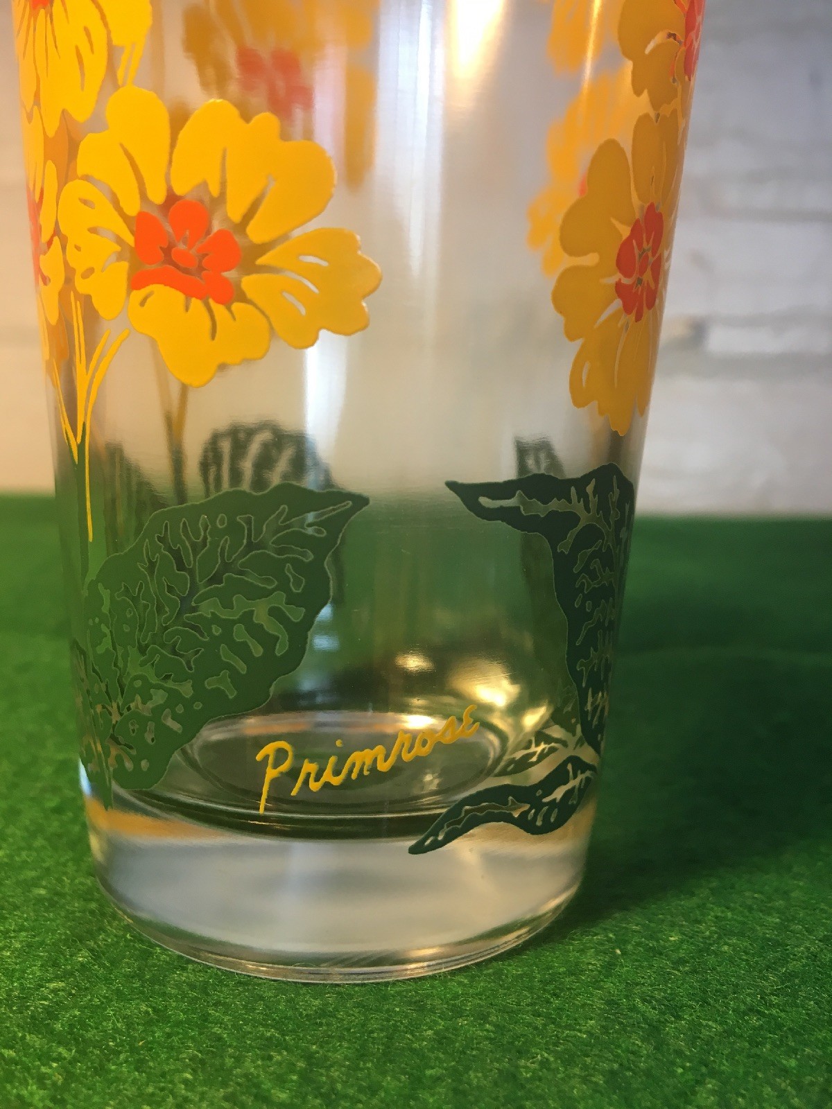 VINTAGE PEANUT BUTTER GLASS PRIMROSE YELLOW FLOWERS WITH ORANGE CENTERS ...