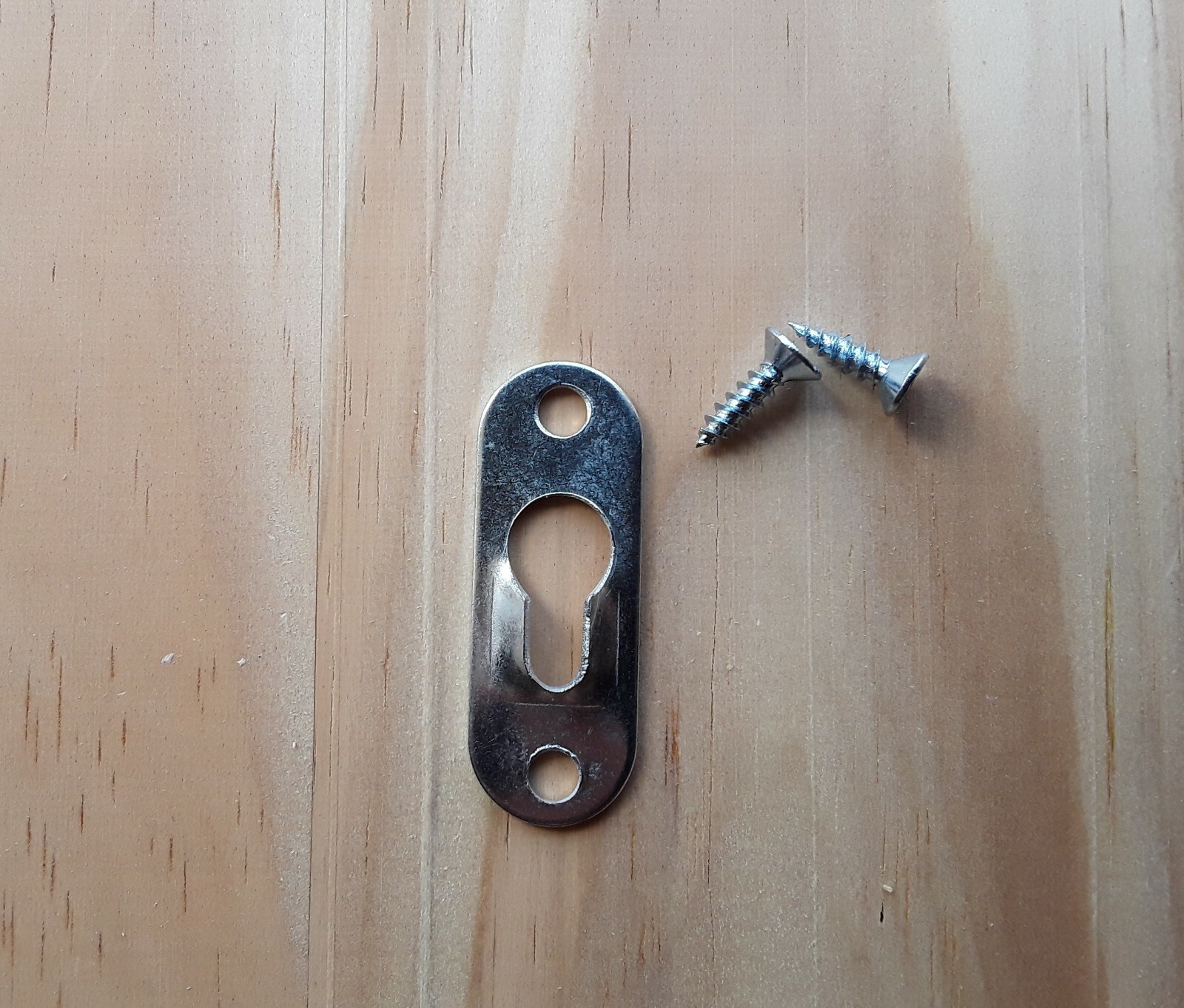 Metal Keyhole Hanger Fasteners for Picture Frames Mirrors Cabinet UK ...