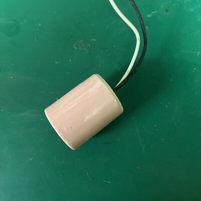 Leviton Porcelain HID Mogul Base Lampholder Keyless 4KV Pulse Rated ...