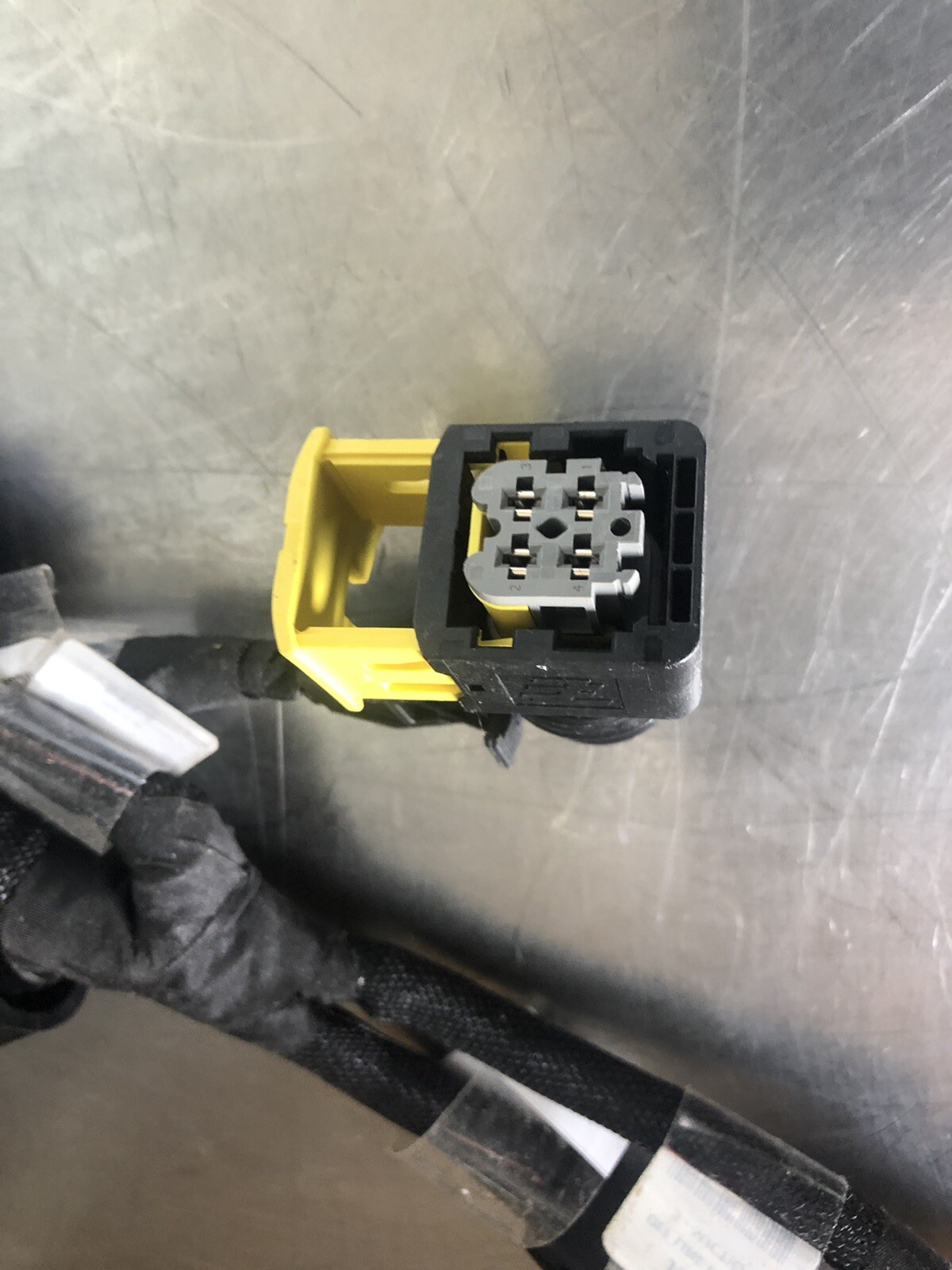 Paccar M92-6102 DEF Tank Harness Small NEW!! FREE SHIPPING!! | eBay