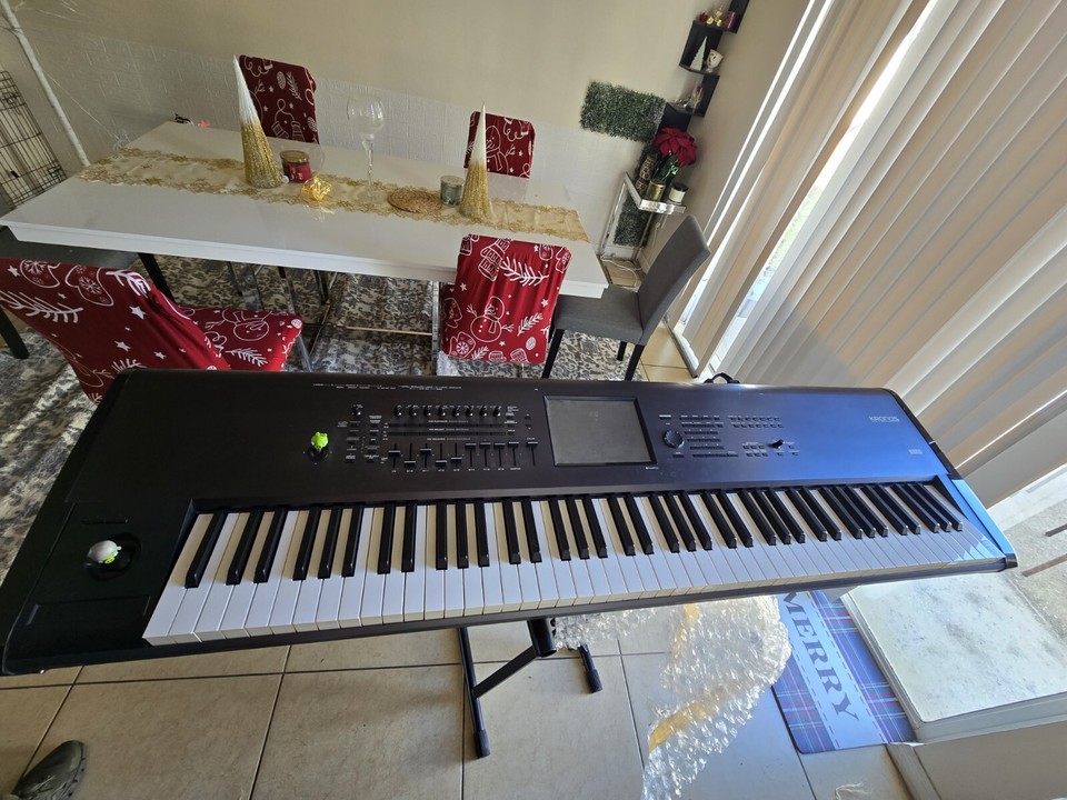 Korg KRONOS 2 88-Key Digital Synthesizer Workstation Limited Edition ...