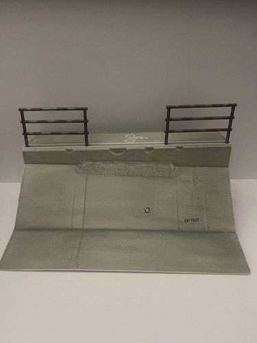 2009 SPIN MASTER TECH DECK FINGERBOARD Quarter PIPE RAMP With Grind ...